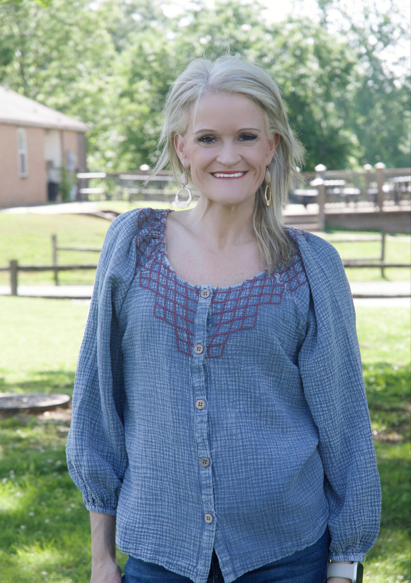 Easel Cotton Gauze Embroidered Top in Washed Denim – June Adel